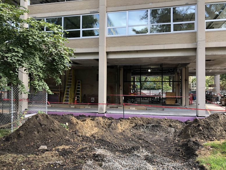 Window Installation Begins at Cunningham Hall at Illinois Institute of ...