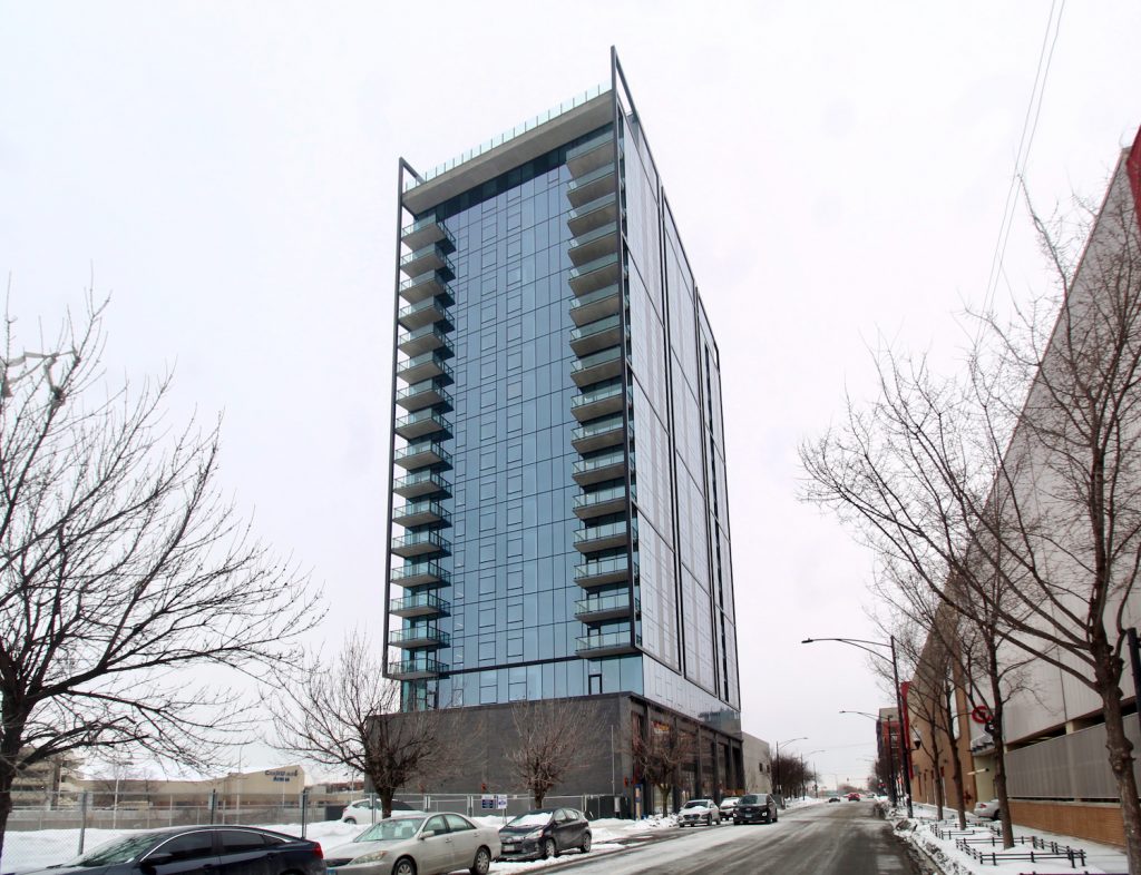 Podium Facade Wraps Up for 1125 W Van Buren Street, aka Avra West Loop ...