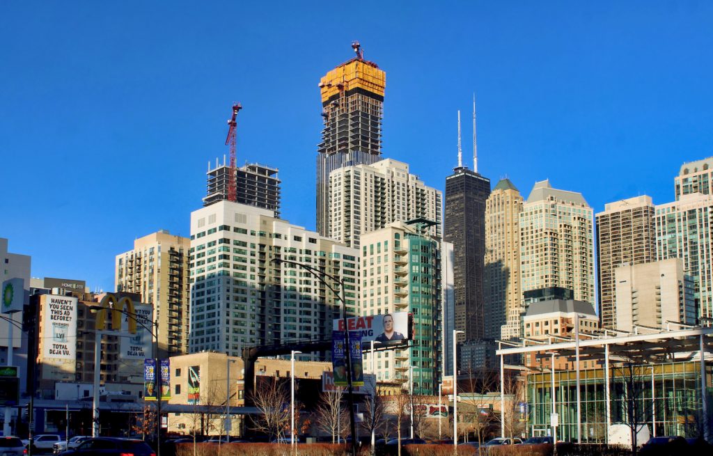One Chicago Approaching Full Height in River North - Chicago YIMBY