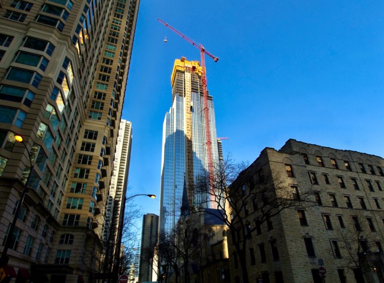 One Chicago Approaching Full Height in River North - Chicago YIMBY