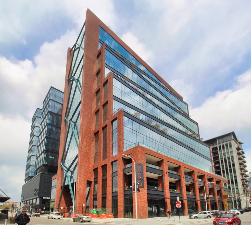 800 W Fulton Market's Exterior Reaches Completion in West Loop ...
