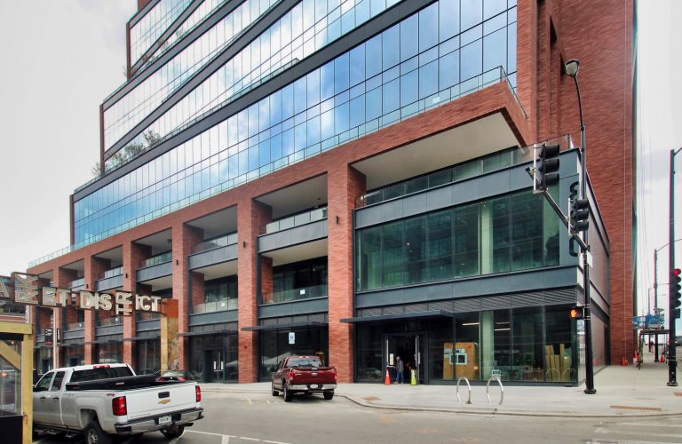 800 W Fulton Market's Exterior Reaches Completion in West Loop ...