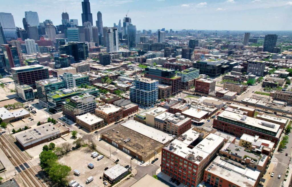 1045 on Fulton Market Reaches Full Height in Fulton Market District ...