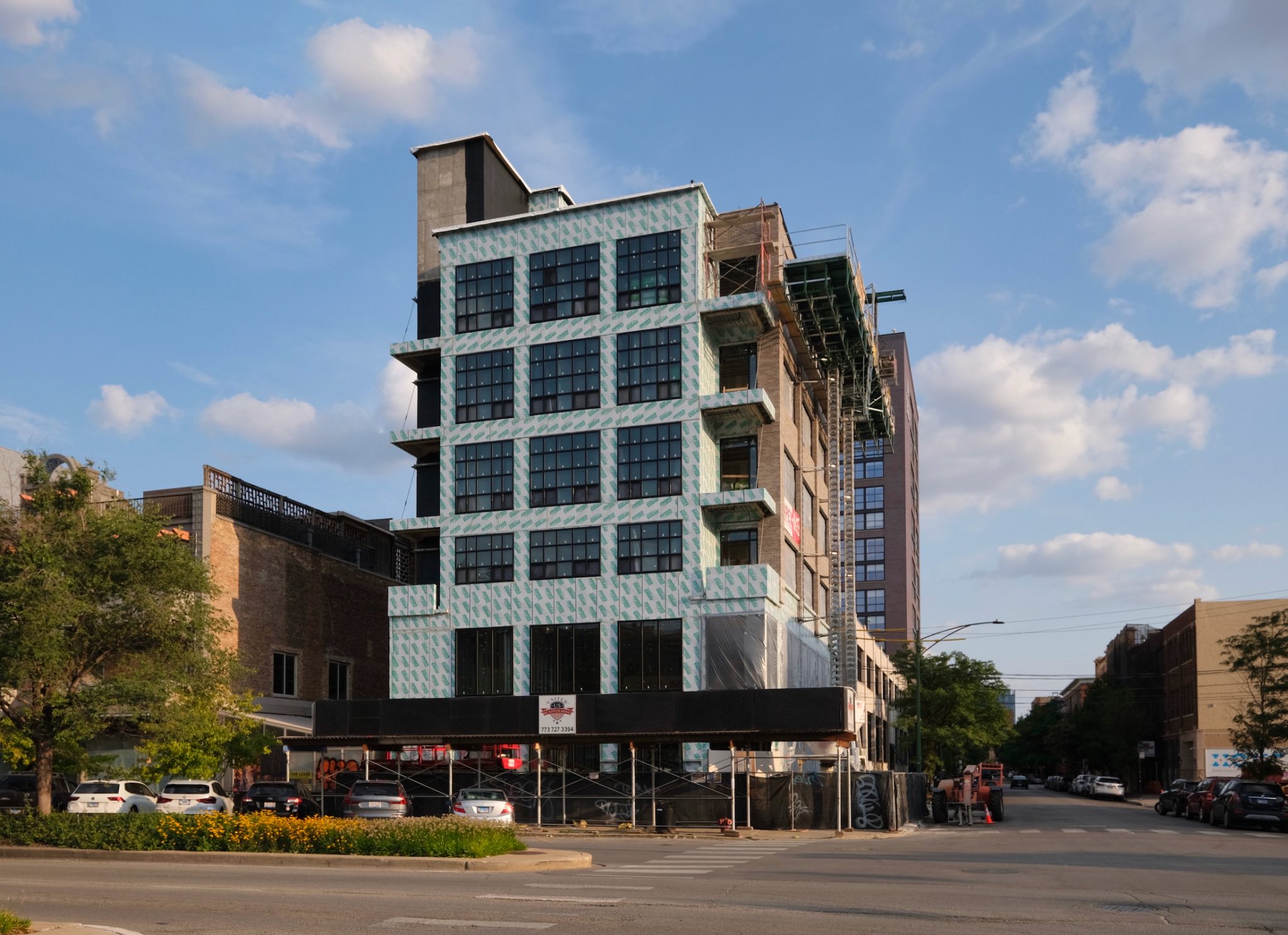 Facade Work Continues at 1123 W Randolph Street in Fulton Market District - Chicago YIMBY