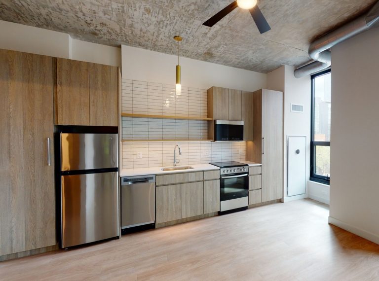 A Final Look at the 17-Story AMLI 808 in River North - Chicago YIMBY