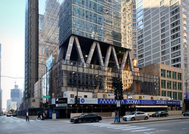300 N Michigan Tops Out at 47 Stories in The Loop - Chicago YIMBY