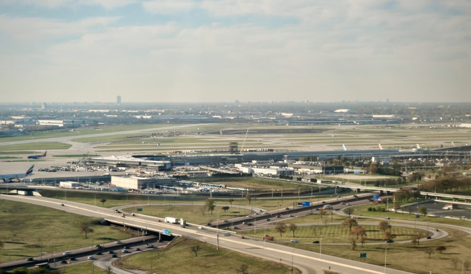 Control Tower Beams Installed at O’Hare’s new Terminal 5 Expansion ...