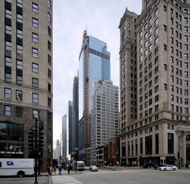 Facade Encloses Top of 300 N Michigan Skyscraper in The Loop - Chicago ...
