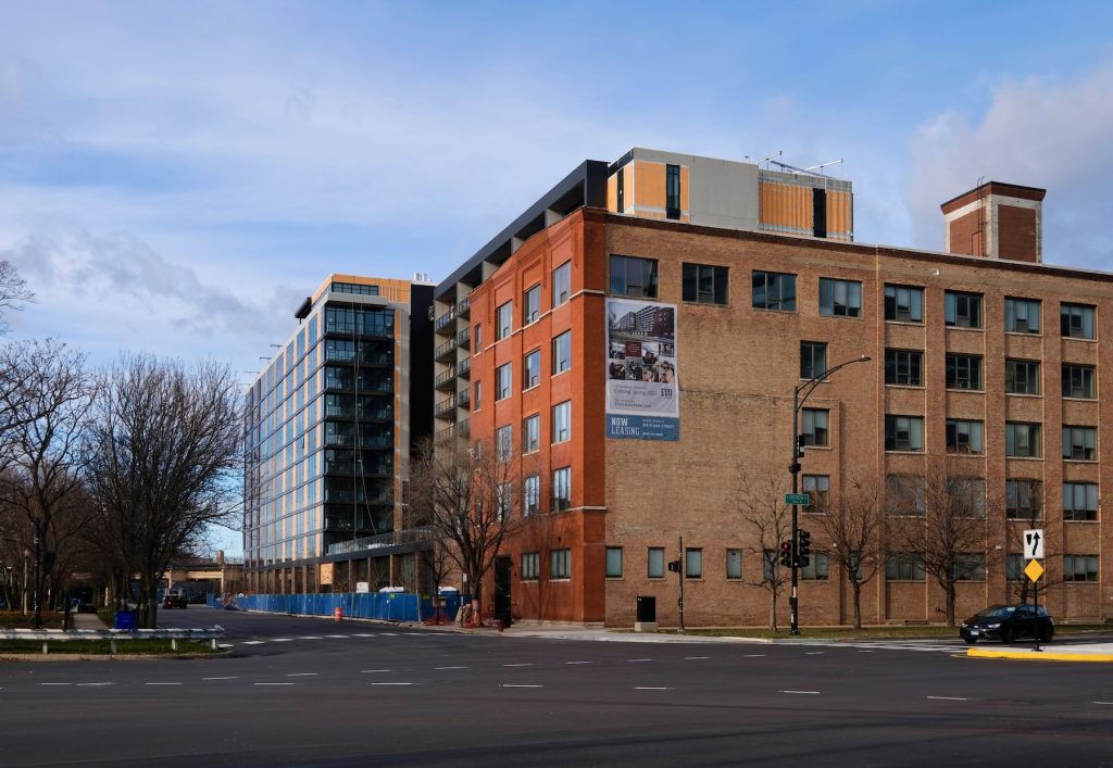 Final Cladding Brings West Loop’s Evo Union Park Closer to Finish Line ...