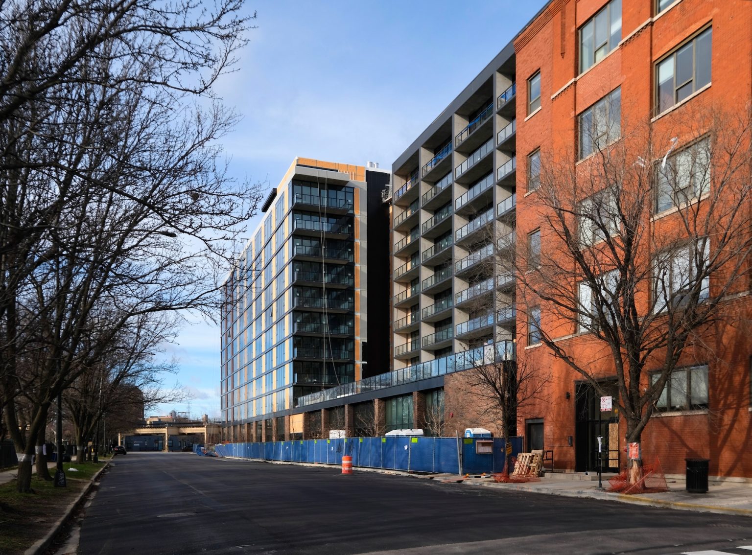 Final Cladding Brings West Loop’s Evo Union Park Closer to Finish Line ...