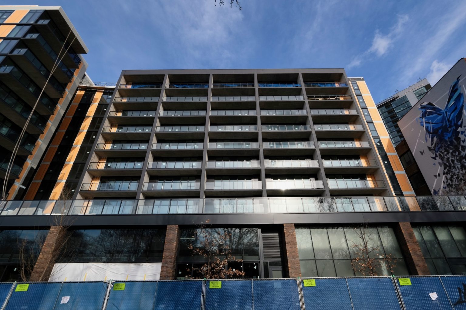 Final Cladding Brings West Loop’s Evo Union Park Closer to Finish Line ...
