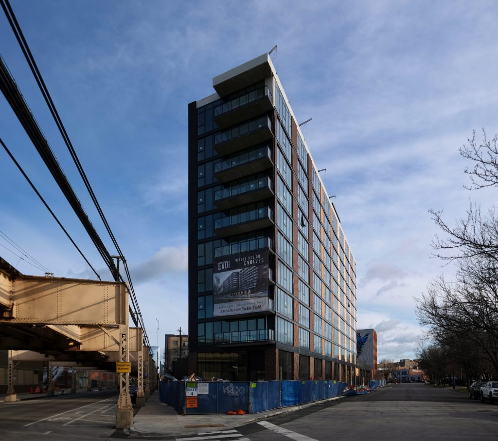 Final Cladding Brings West Loop’s Evo Union Park Closer to Finish Line ...