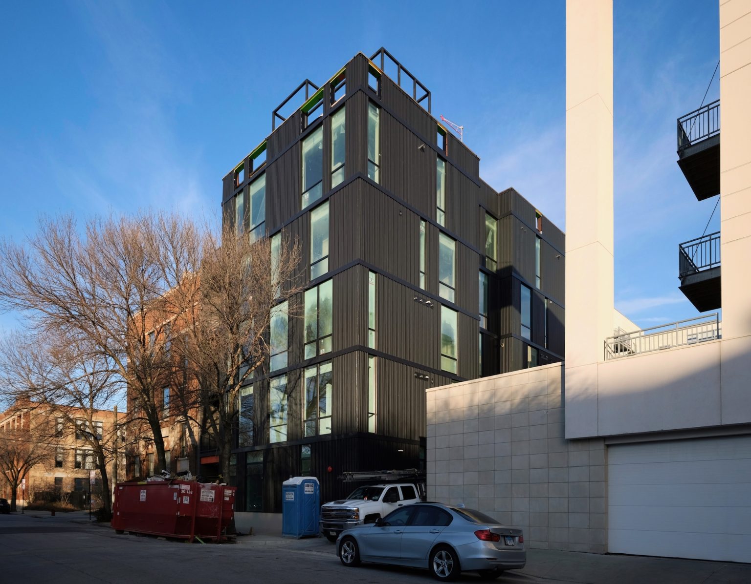 Facade Nears Completion at 15 N Elizabeth Street in West Loop - Chicago ...