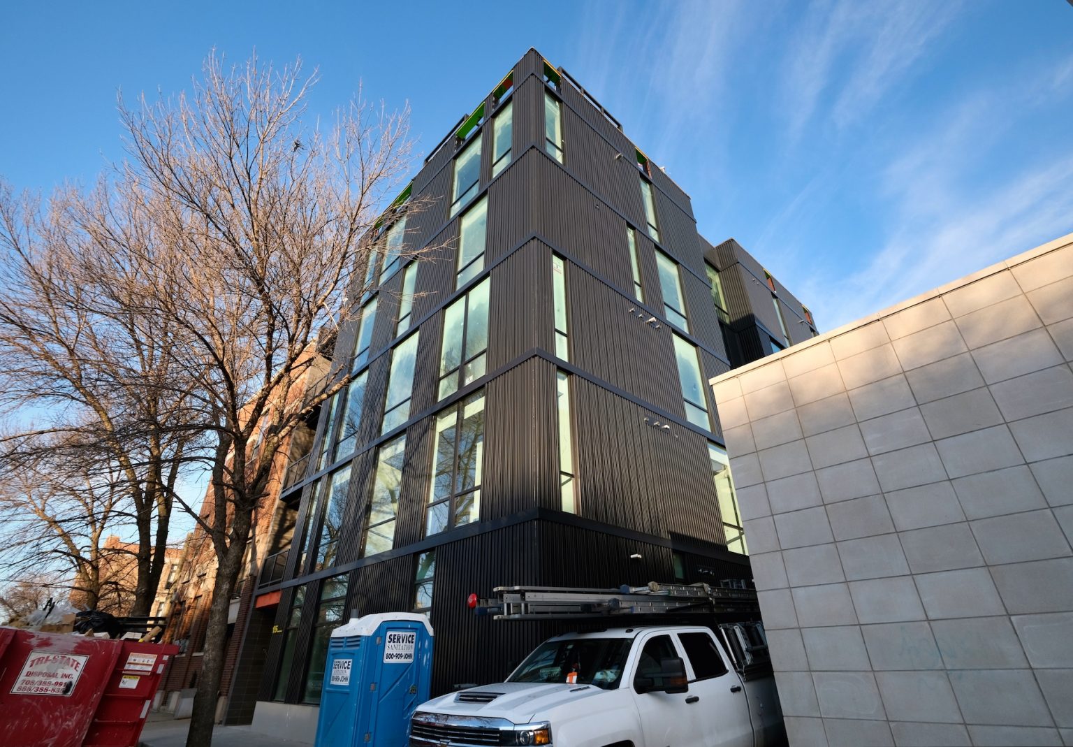 Facade Nears Completion at 15 N Elizabeth Street in West Loop - Chicago ...