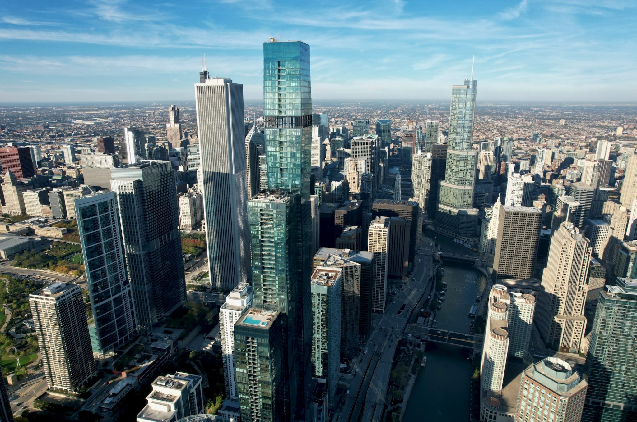 St. Regis Chicago Hotel Opens Inside Supertall Tower In Lakeshore East ...