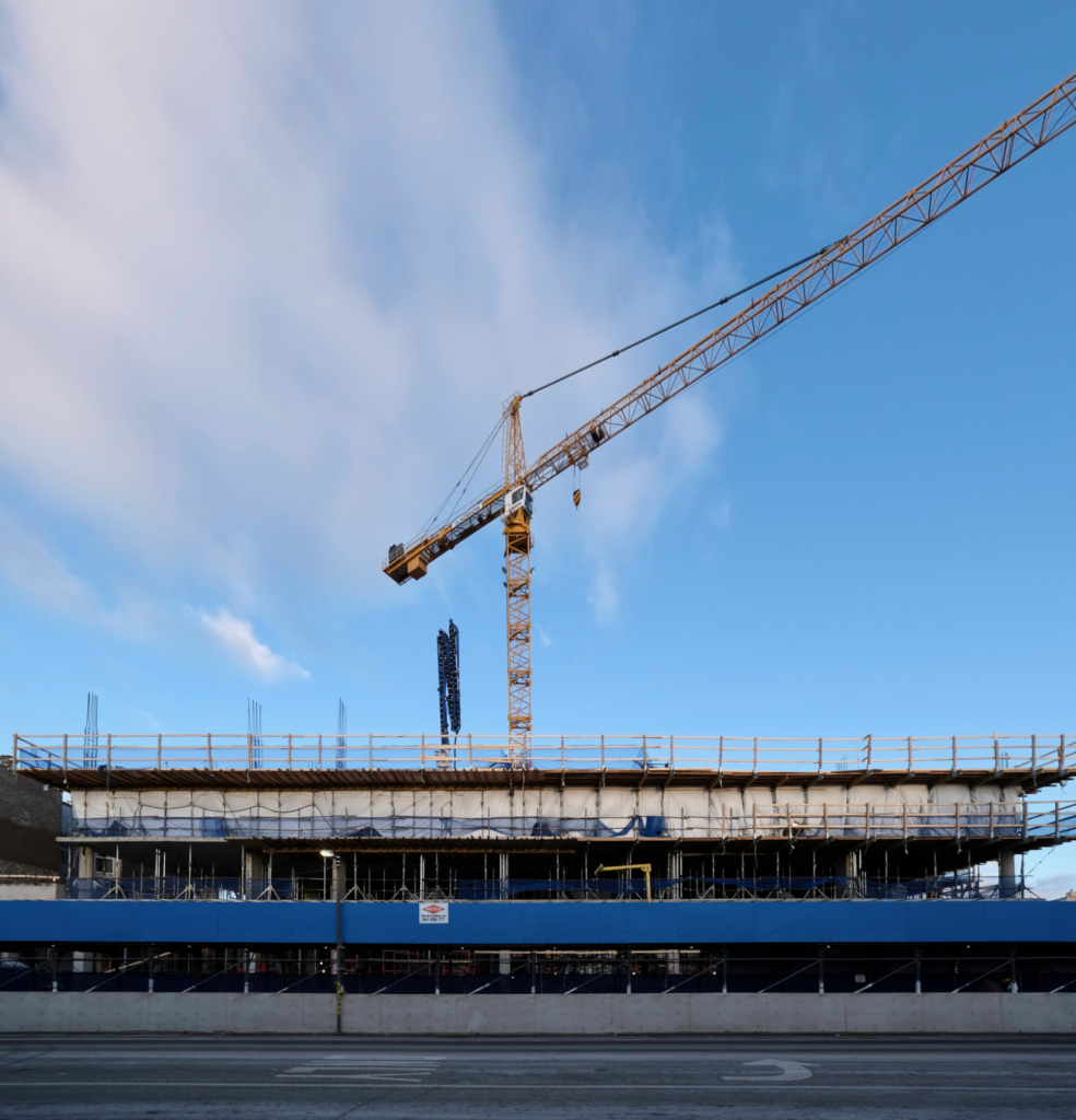 Platform 4611 Mid-Rise Springs Up in Uptown - Chicago YIMBY