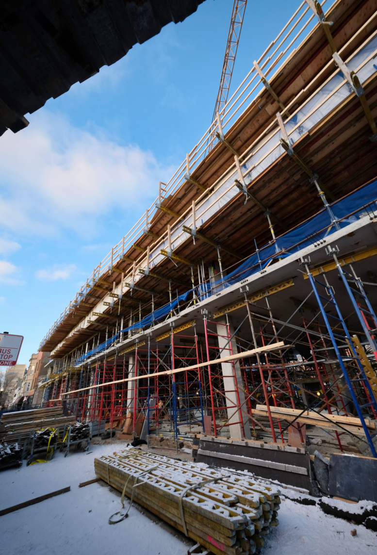 Platform 4611 Mid-Rise Springs Up in Uptown - Chicago YIMBY