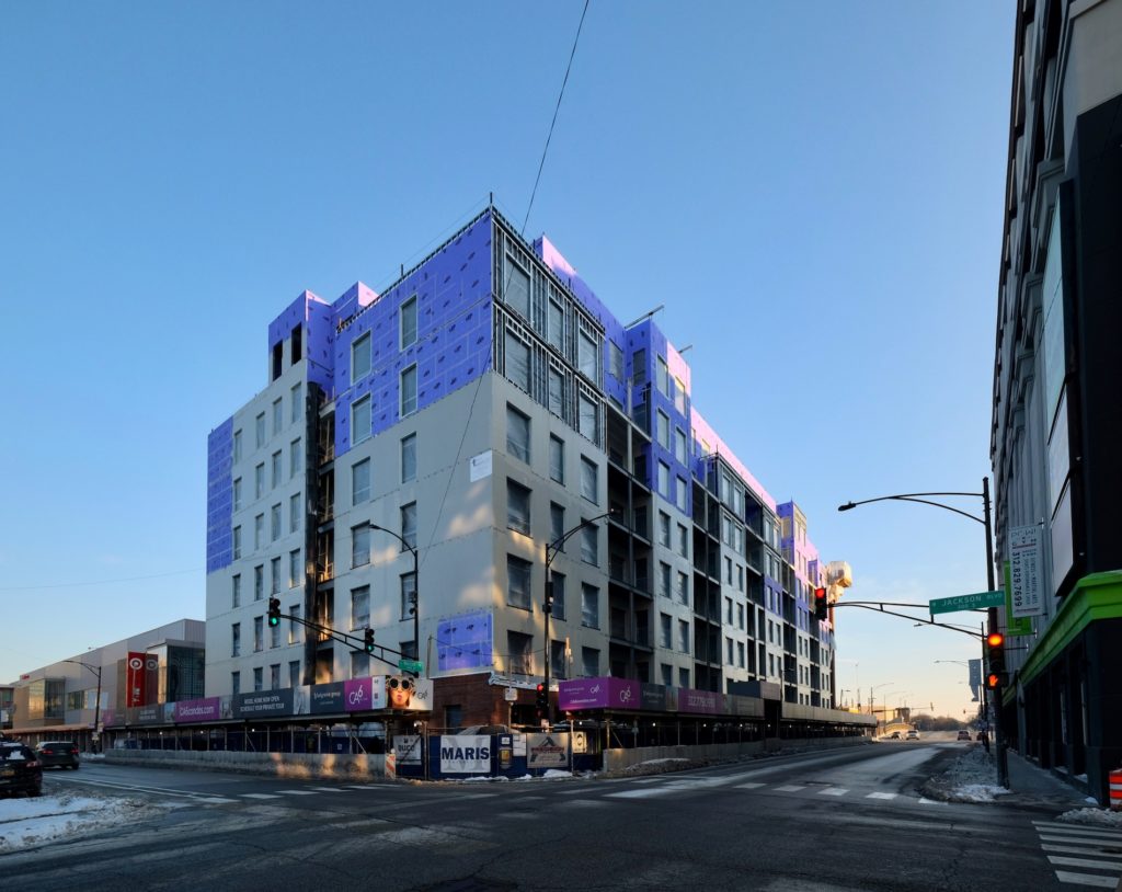 Topped-Out CA6 Condominium Development in West Loop Reaches 80 Percent ...