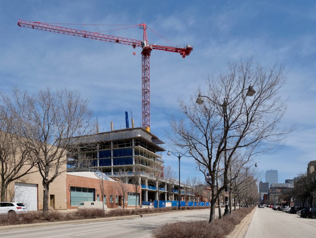 160 N Elizabeth Street Surpasses Seventh Floor in West Loop - Chicago YIMBY