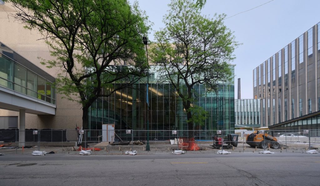 UI Health Welcome Atrium Nears Completion in Illinois Medical District ...