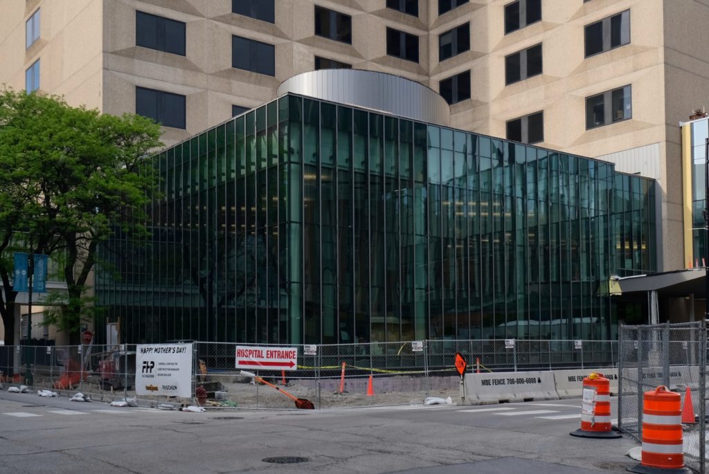 UI Health Welcome Atrium Nears Completion in Illinois Medical District ...