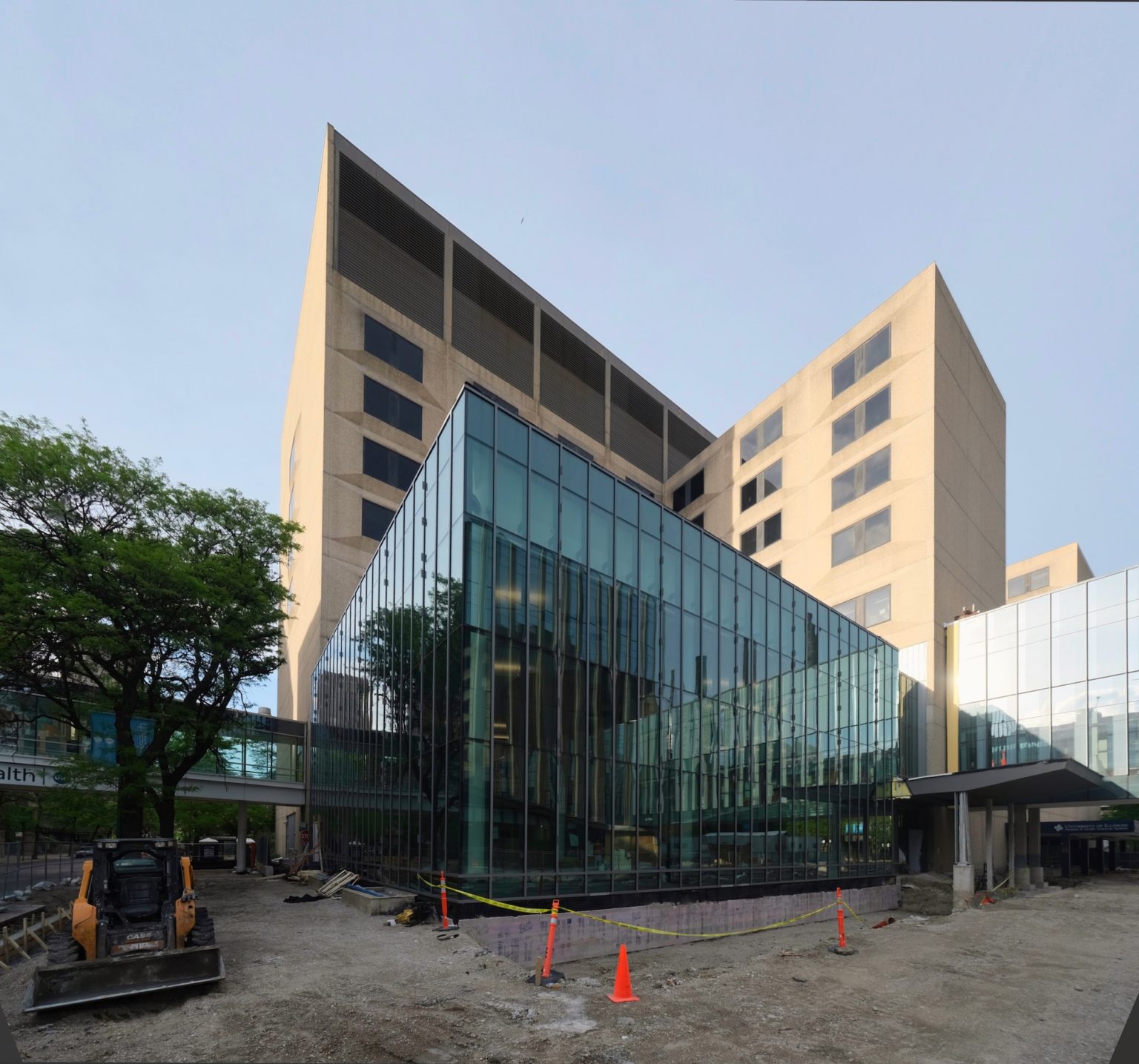 UI Health Welcome Atrium Nears Completion in Illinois Medical District ...