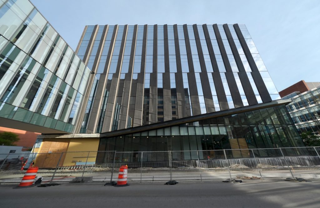 Final Exterior Work Underway for UI Health's Outpatient Surgery Center ...