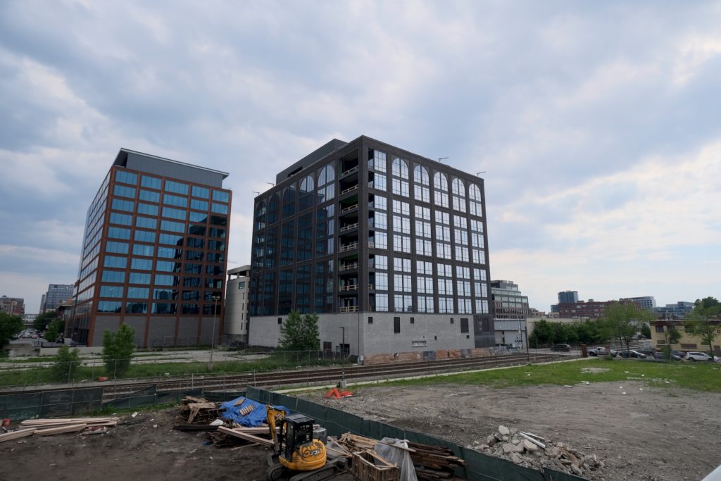 345 N Morgan Wraps Up Exterior in Fulton Market District - Chicago YIMBY