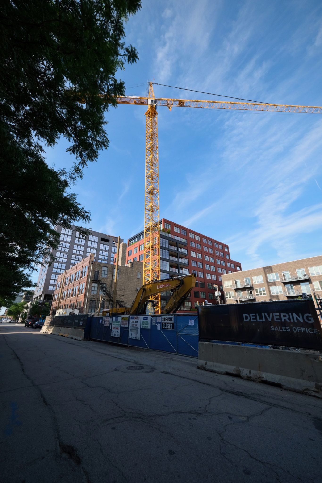Tower Crane Installed for Embry Condo Development in West Loop ...