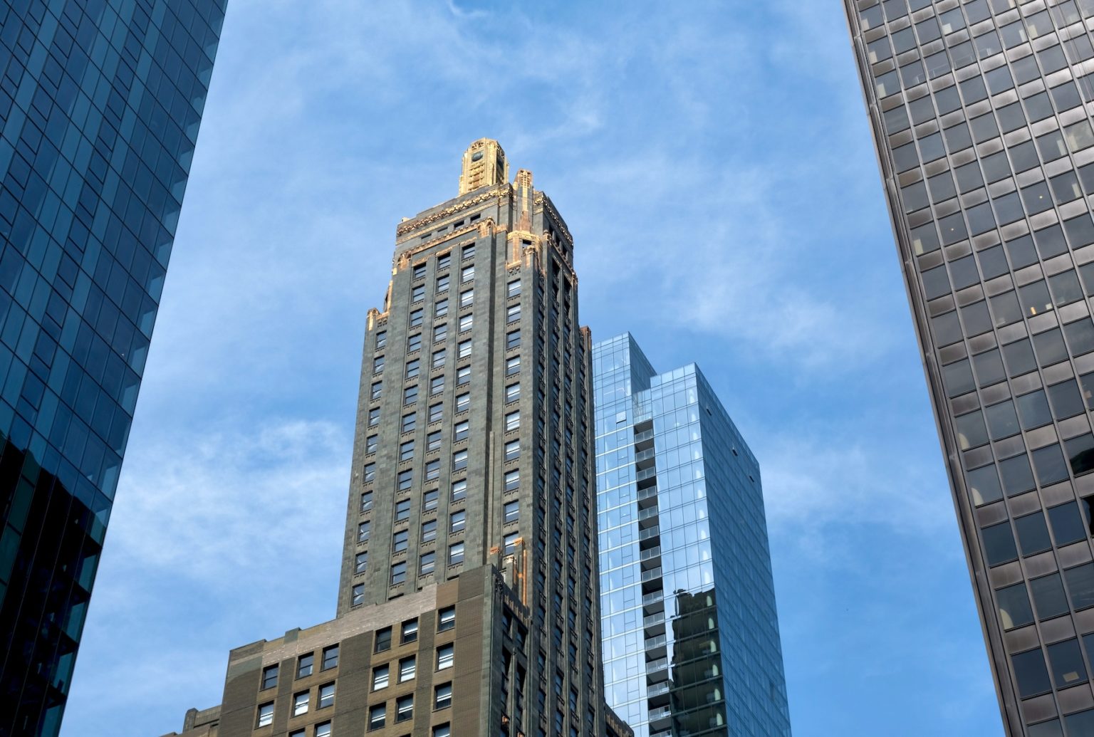 A Final Look at the Completed 300 N Michigan Avenue in The Loop ...