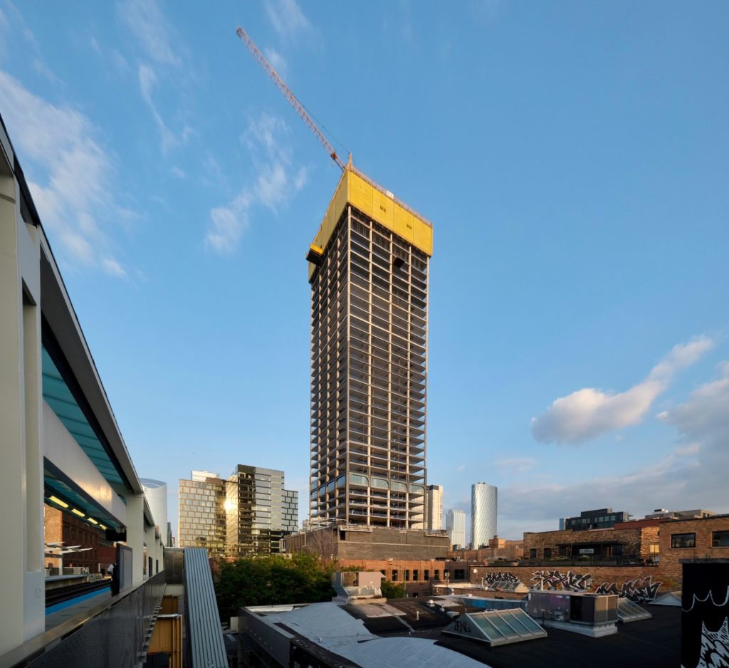 Facade Installation Begins at 900 W Randolph Street in Fulton Market ...