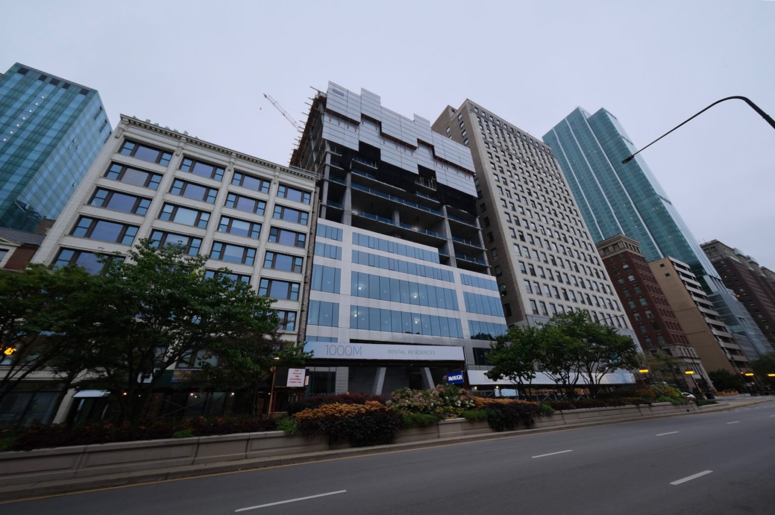 Facade Work Begins for 1000M Apartments in South Loop - Chicago YIMBY