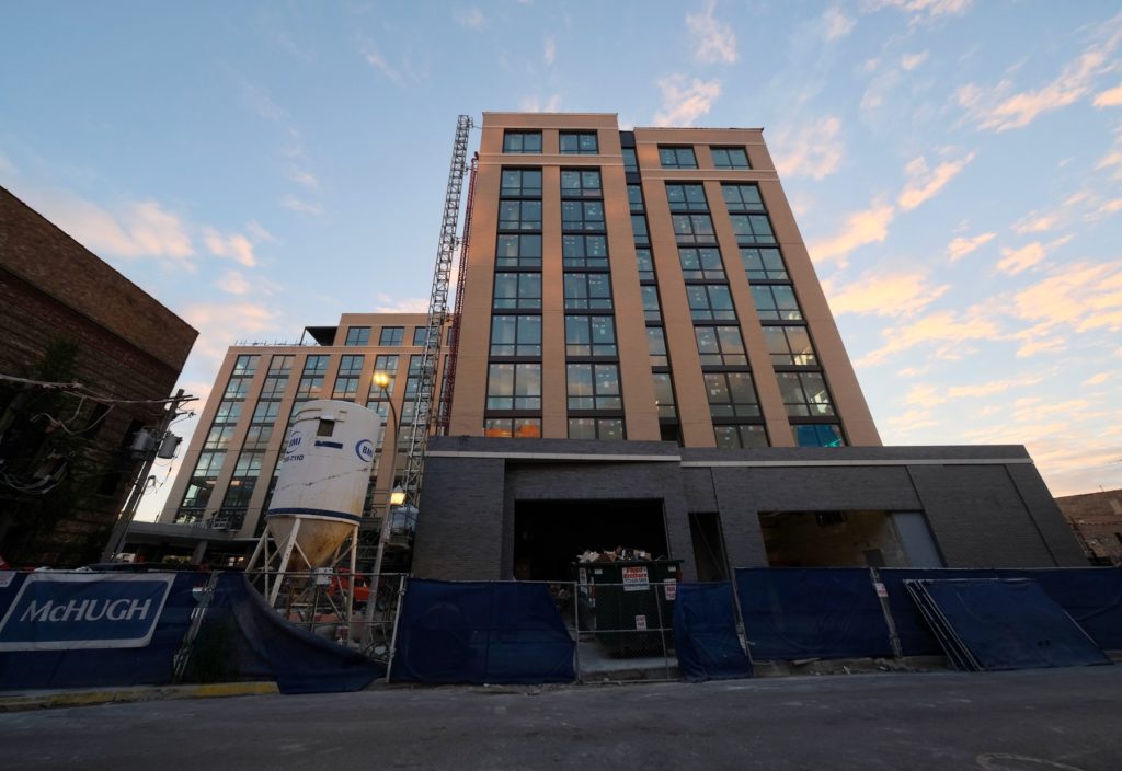 Exterior Draws Toward Completion for Platform 4611 in Uptown - Chicago ...