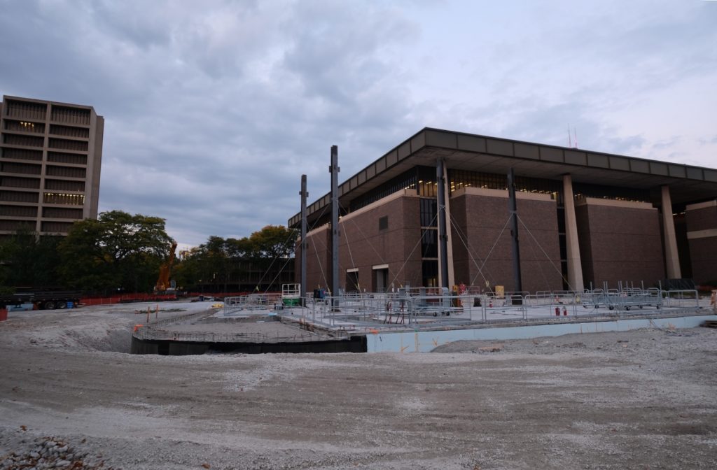 UIC's Computer Design Research and Learning Center Goes Vertical in ...