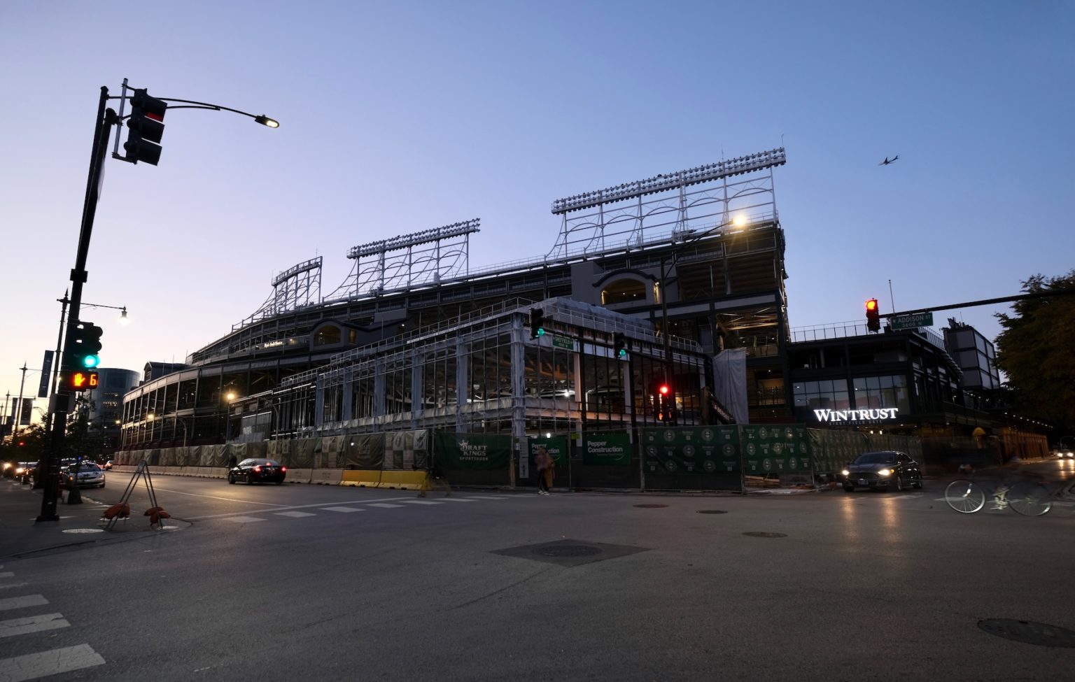 Exterior Walls Take Shape for Sportsbook Addition at Wrigley Field ...