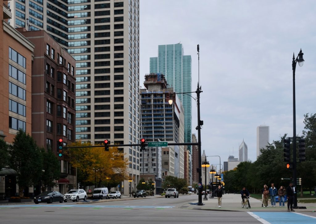 1000M Reaches Main Tower Portion in South Loop - Chicago YIMBY