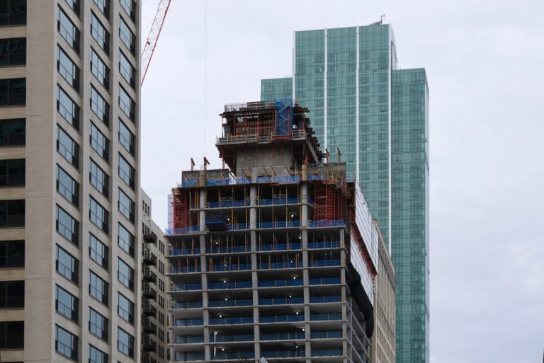 1000M Reaches Main Tower Portion in South Loop - Chicago YIMBY