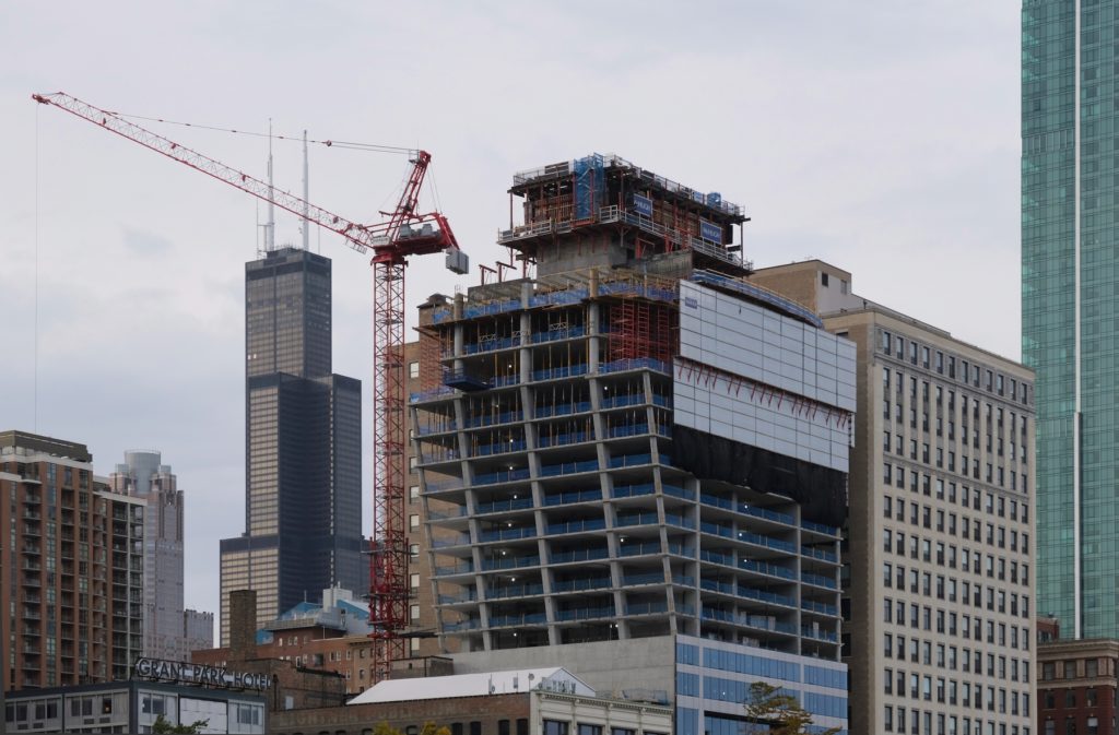 1000M Reaches Main Tower Portion in South Loop - Chicago YIMBY