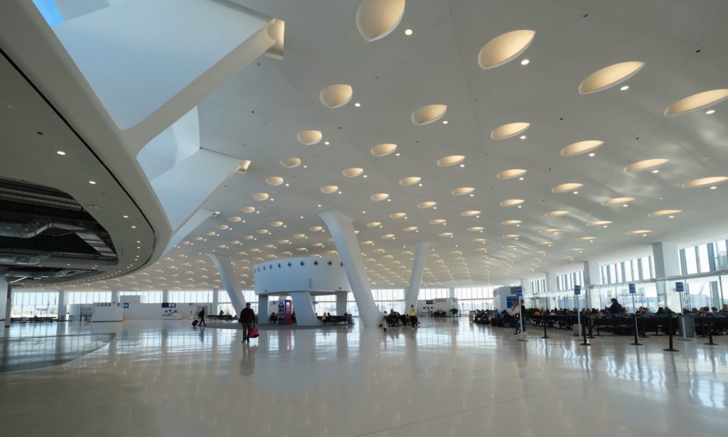 A Look Inside the Newly Complete Terminal 5 Expansion at O'Hare ...