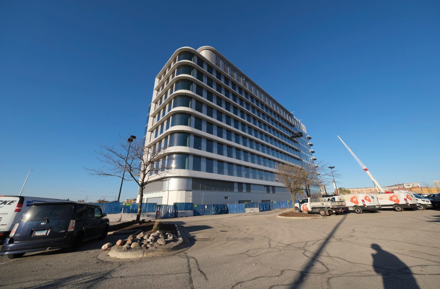 Final Exterior and Landscaping Work Underway for Lincoln Yards' 1229 W ...