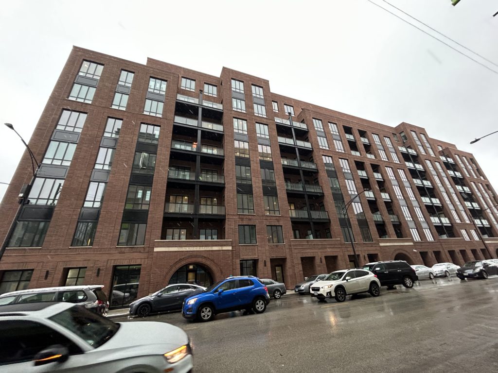 CA6 Condos Completes Exterior Construction in West Loop - Chicago YIMBY