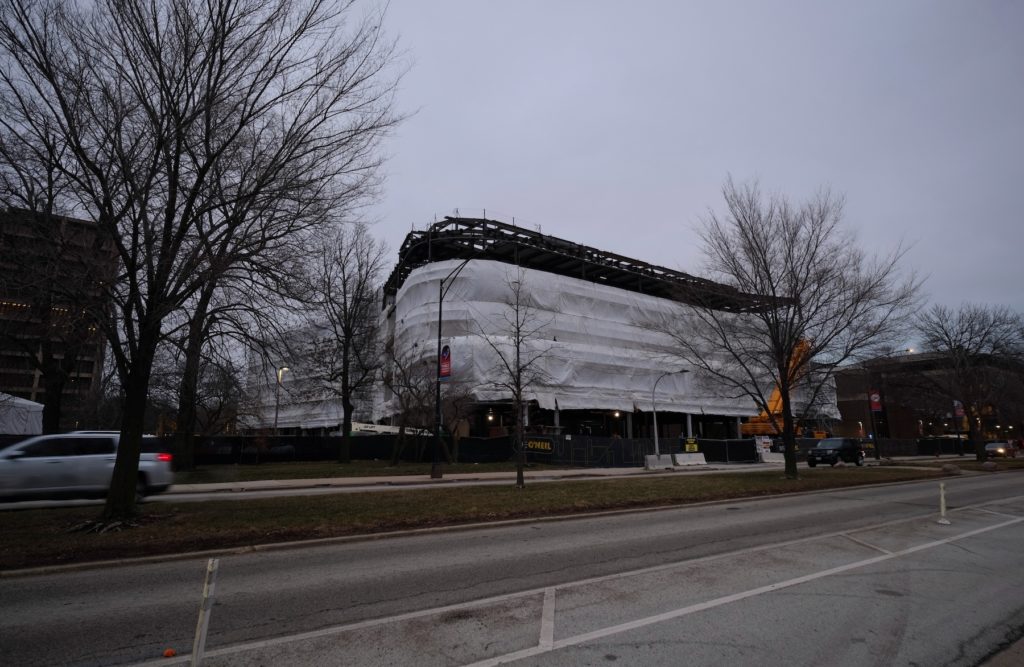 Steel Tops Out for UIC Computer Science Building in Little Italy ...