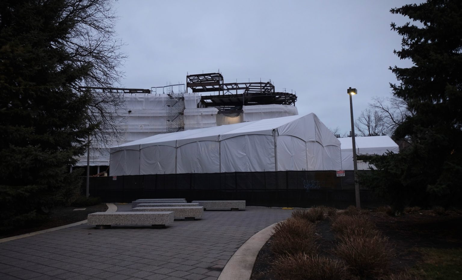 Steel Tops Out for UIC Computer Science Building in Little Italy ...
