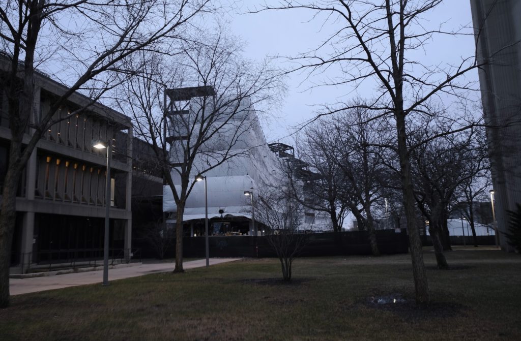 Steel Tops Out for UIC Computer Science Building in Little Italy ...