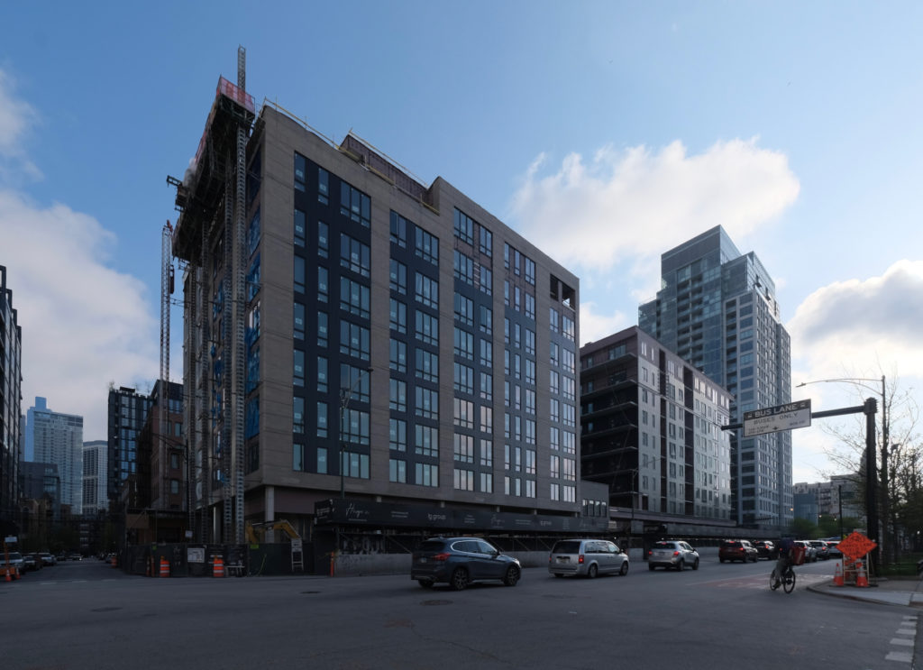 Facade Underway for Hugo Development in River North - Chicago YIMBY