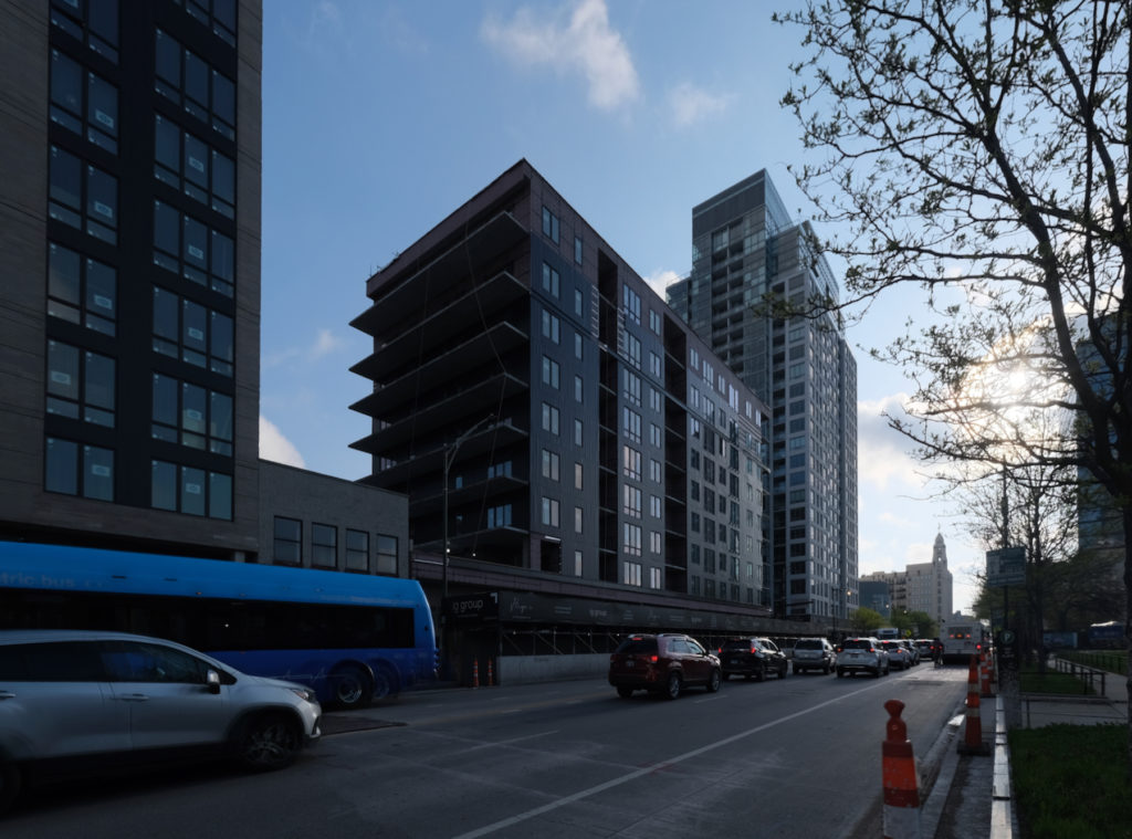 Facade Underway for Hugo Development in River North - Chicago YIMBY