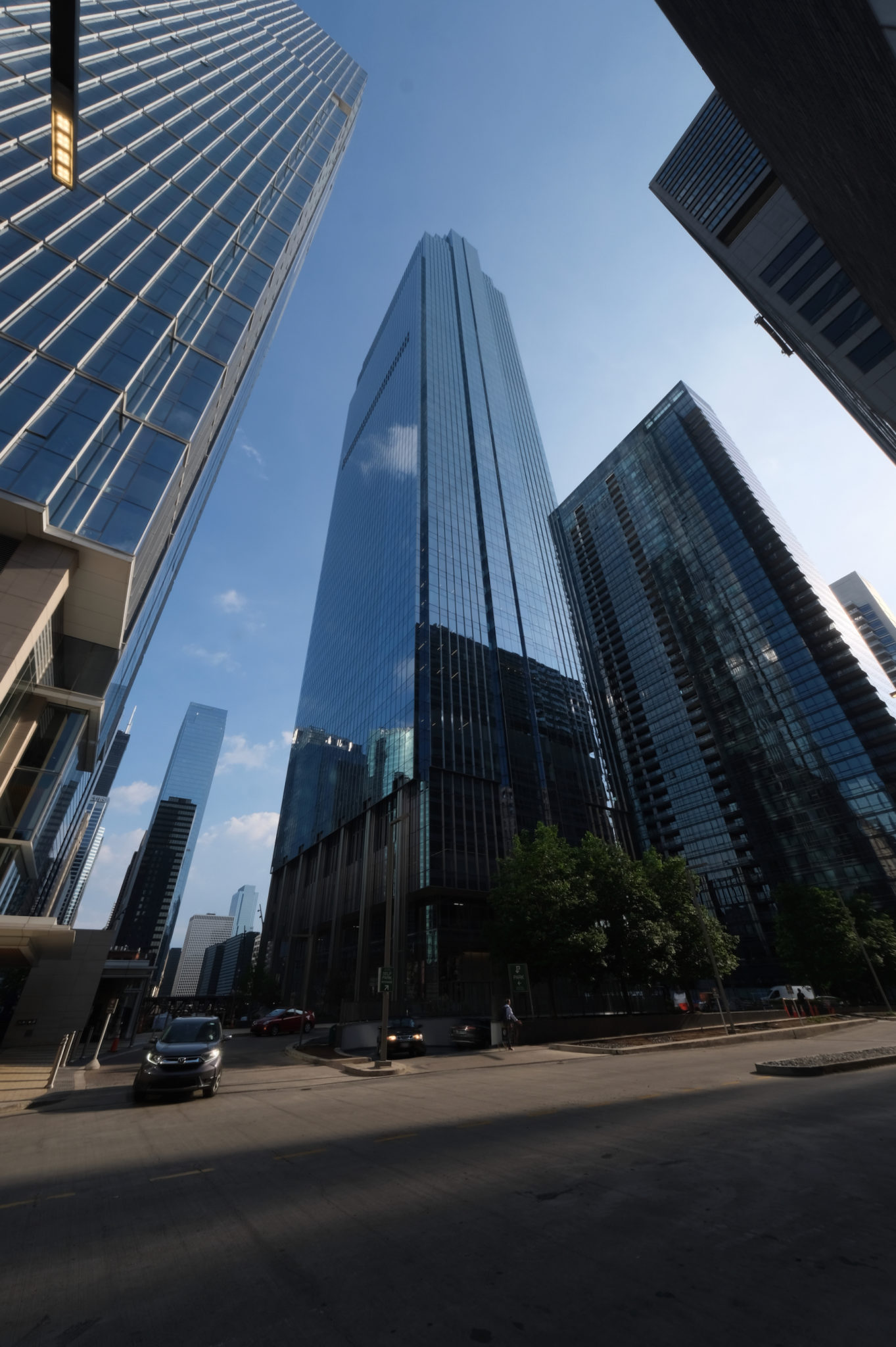 Salesforce Tower Finalizes Landscaping at 333 W Wolf Point Plaza in ...