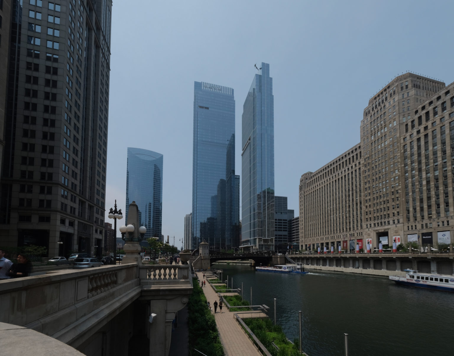 Salesforce Tower Finalizes Landscaping at 333 W Wolf Point Plaza in ...