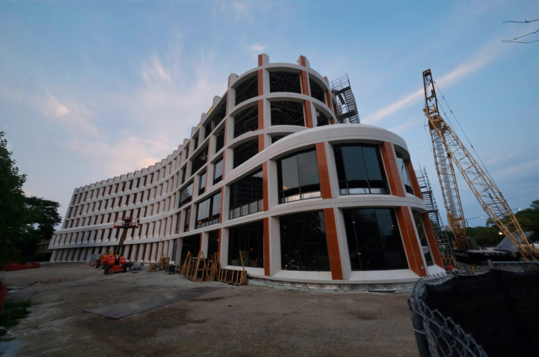 Facade Work Nears Completion for UIC Computer Design Research and ...