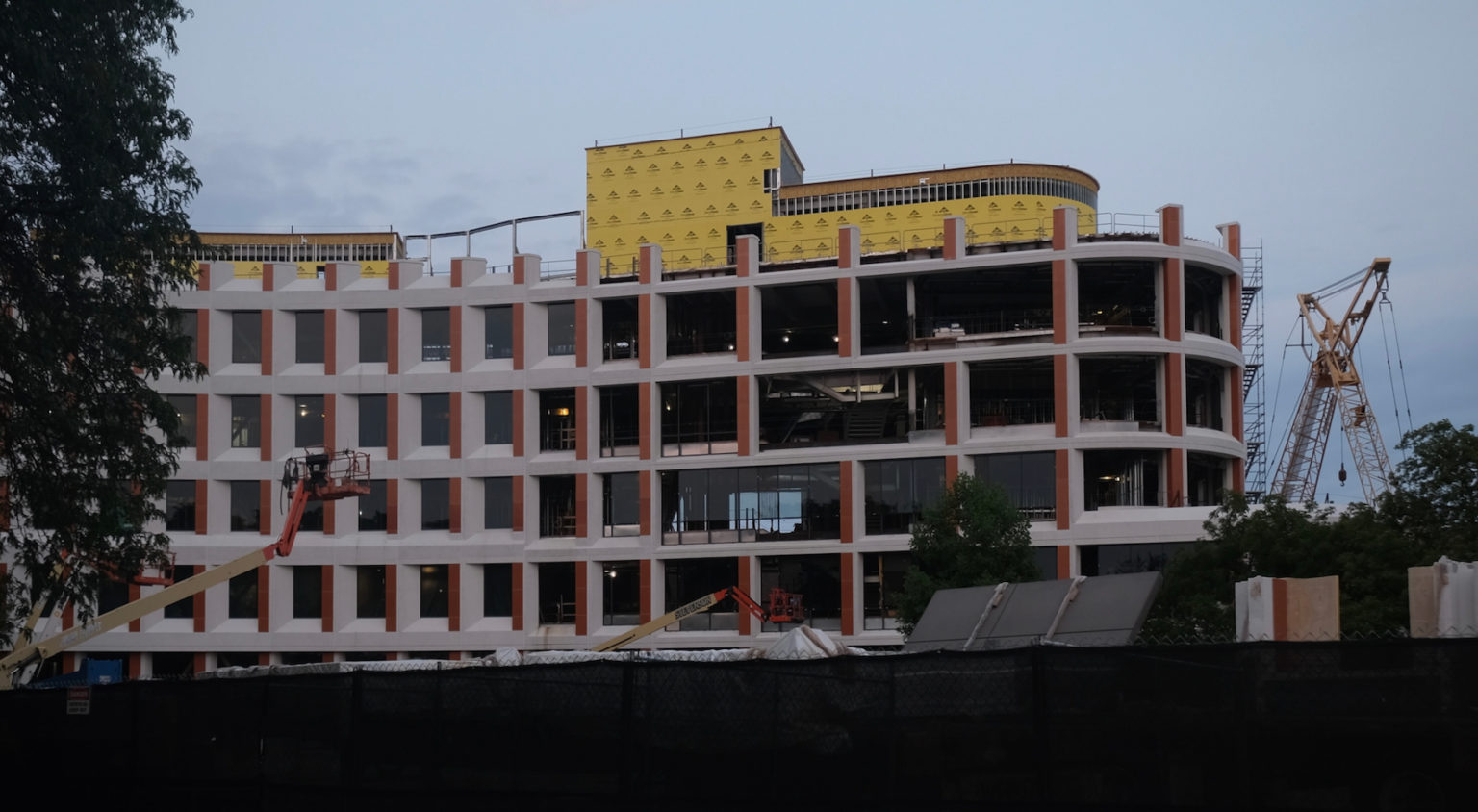 Facade Work Nears Completion for UIC Computer Design Research and ...